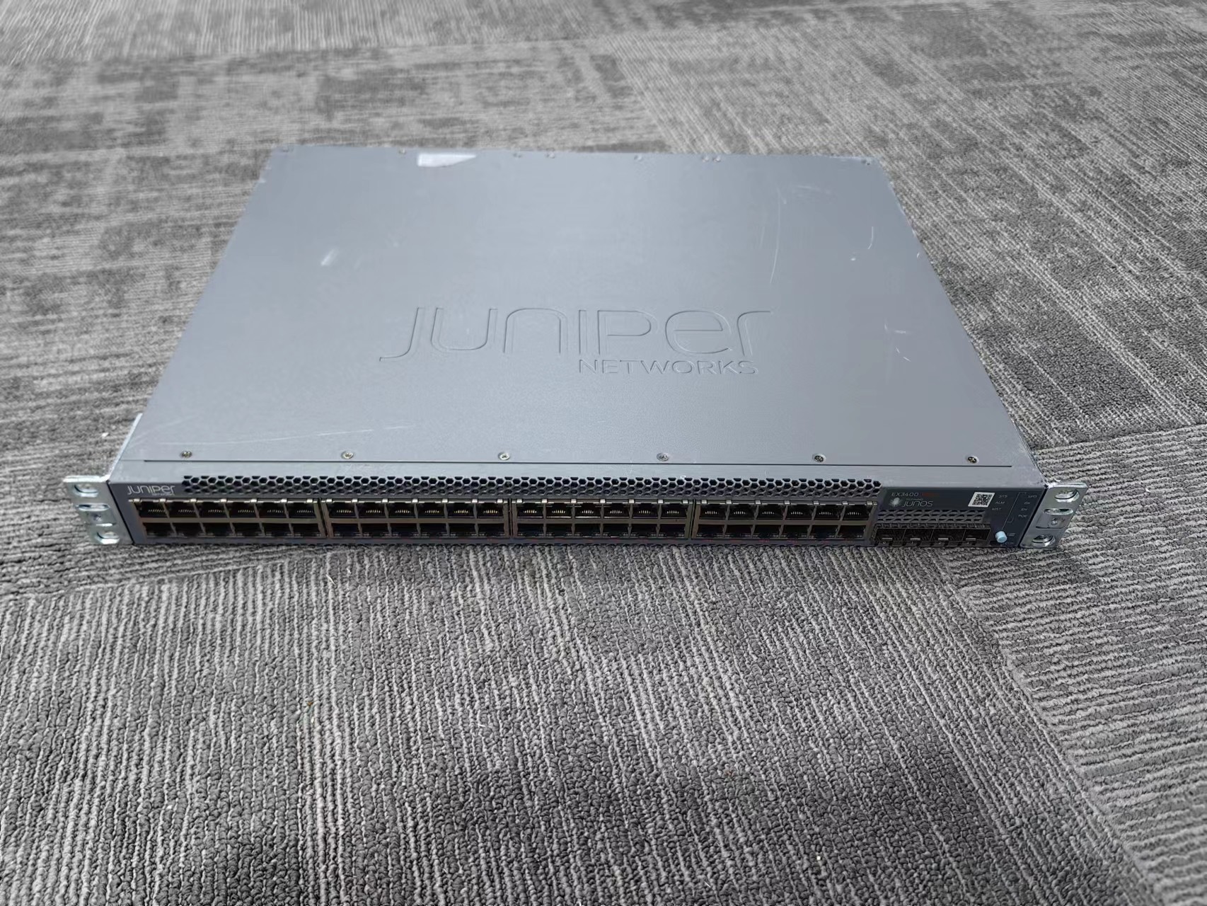 10/100/1000Mbps Juniper EX3400-48P การบริการ Gateway ครบแบบครึ่งแบบ